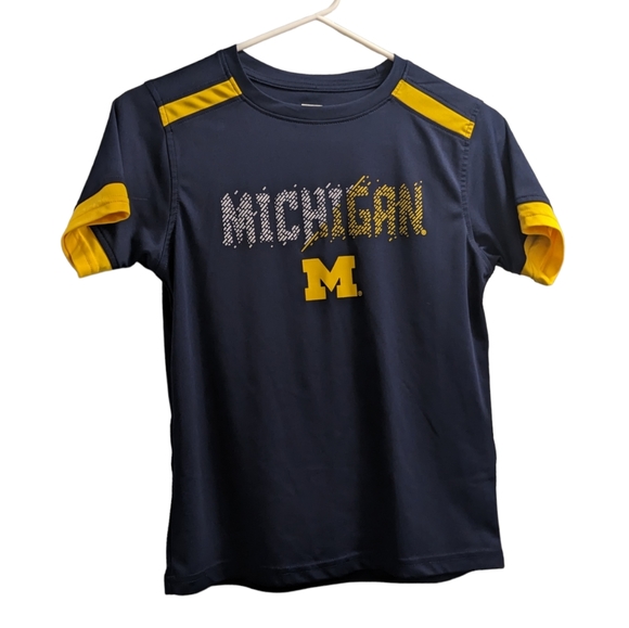 Pro Edge | Shirts & Tops | Pro Edge Boys U Of M T Shirt M 8 | Poshmark
